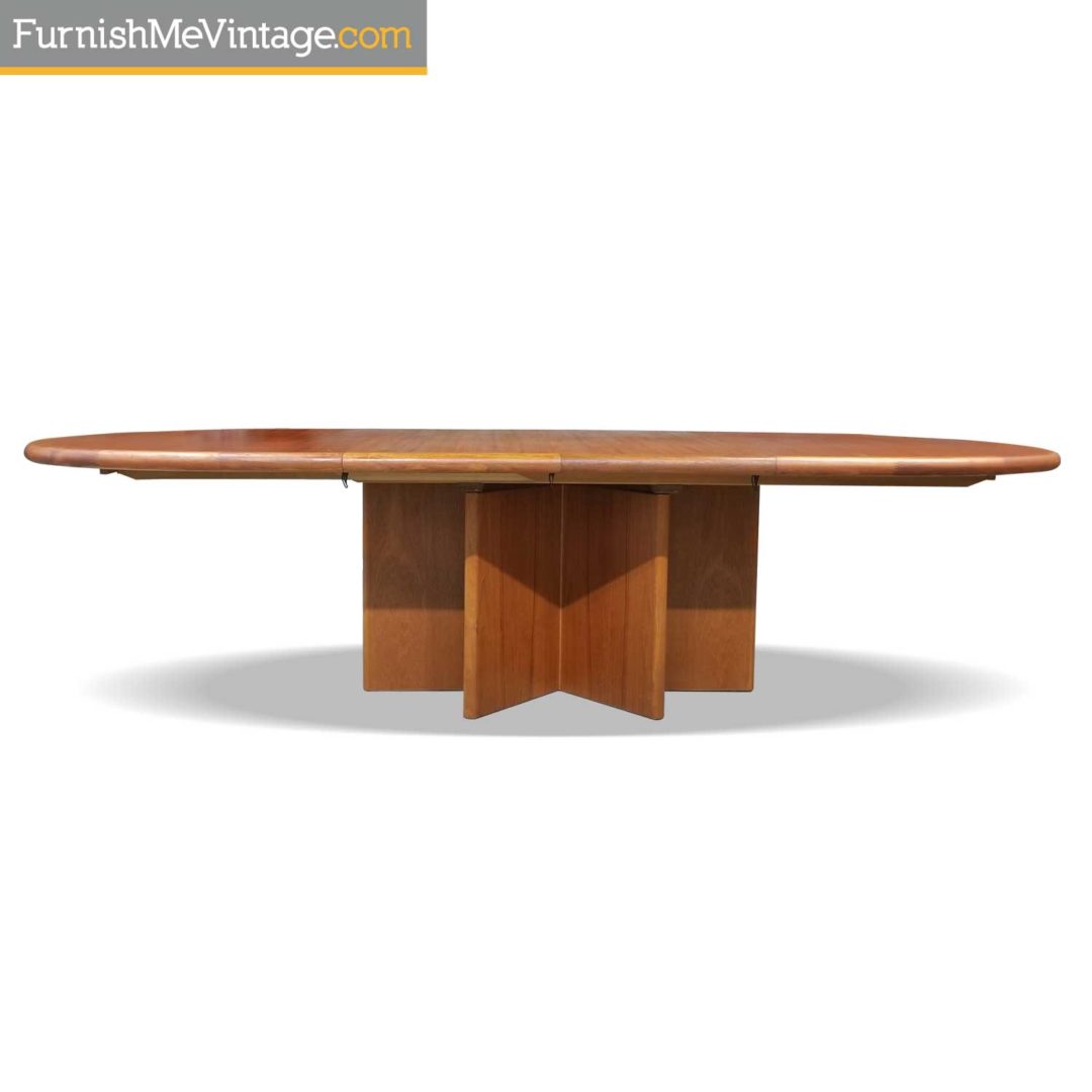Expanding Ansager Mobler Danish Teak Dining Table on Star Pedestal